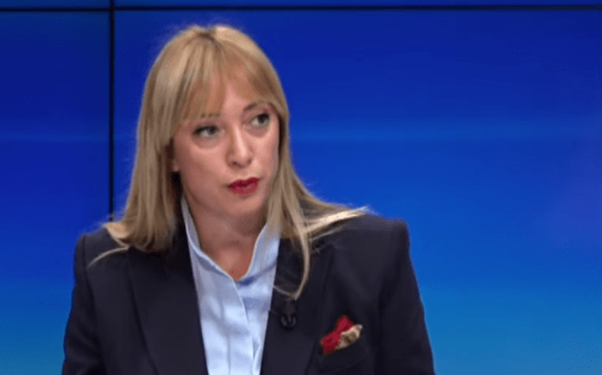 Ministrja Krifca: Mbështetje financiare për fermerët dhe blegtorët ... Ministrja Krifca: Mbështetje financiare për fermerët dhe blegtorët ...