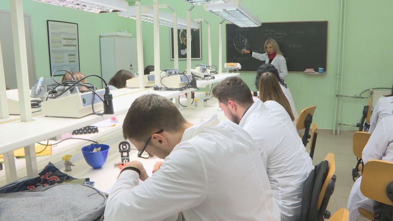 Konkursi elektronik i mjekësisë, Ministria e Arsimit publikon fondin e ...