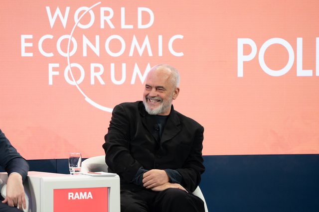 Rama në Davos: Edhe nëse BE zhduket, ne i qëndrojmë në krah! - Gazeta Dita Rama në Davos: Edhe nëse BE zhduket, ne i qëndrojmë në krah! - Gazeta Dita
