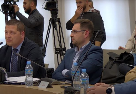 Mbledhja e KQZ, Indrit Sefa paraqet kërkesat e grupit të Alibeajt ...