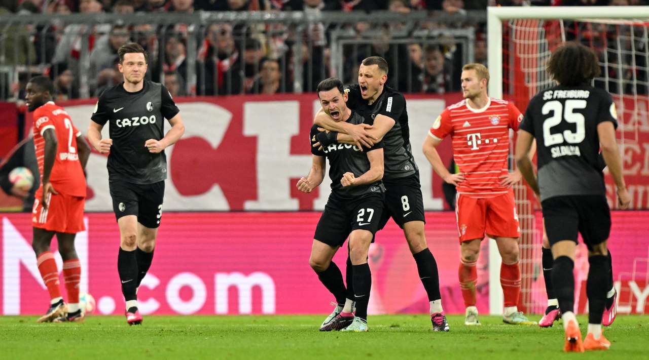 Bayern si 'flakë kashte', Freiburg e eliminon nga kupa dhe shkon në ...