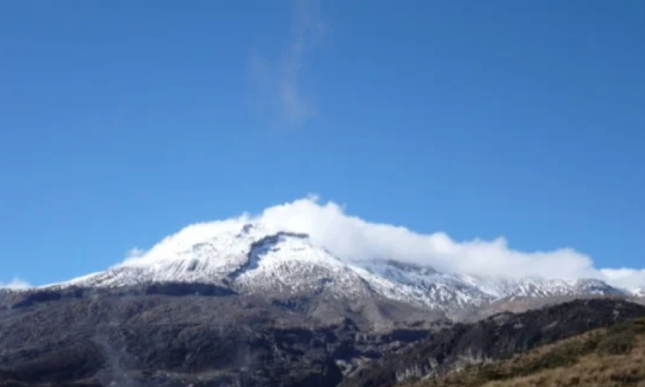 Kolumbi, pritet shpërthimi i vullkanit vdekjeprurës - Gazeta Dita