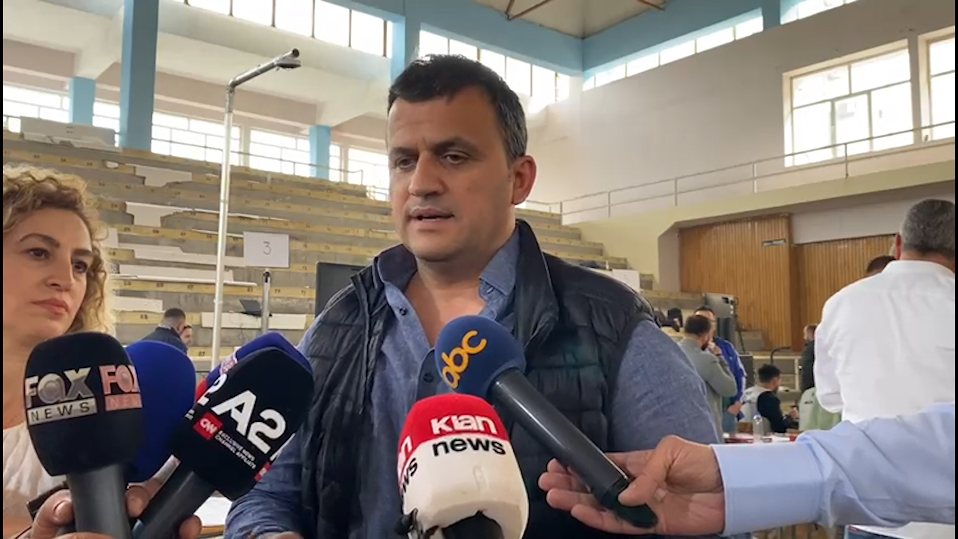 PS merr edhe Gjirokastrën, flet pas fitores Flamur Golemi: Qytetarët ... PS merr edhe Gjirokastrën, flet pas fitores Flamur Golemi: Qytetarët ...