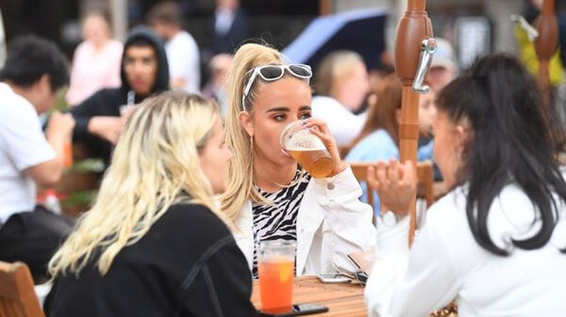 Irlanda, shteti i parë në Europë që vendos etiketa për alkoolin ... Irlanda, shteti i parë në Europë që vendos etiketa për alkoolin ...
