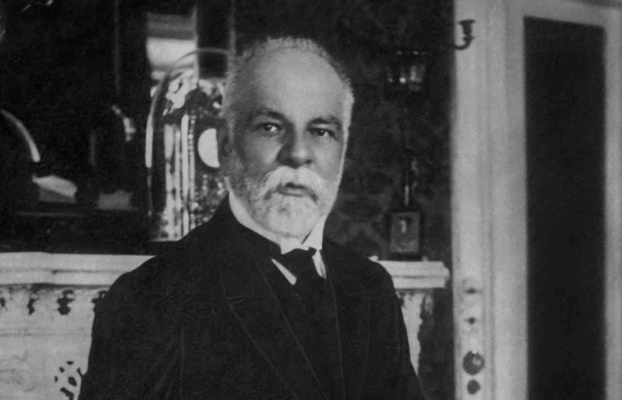 Koha e pamëshirshme, shkrimtarët dhe historia - Gazeta Dita