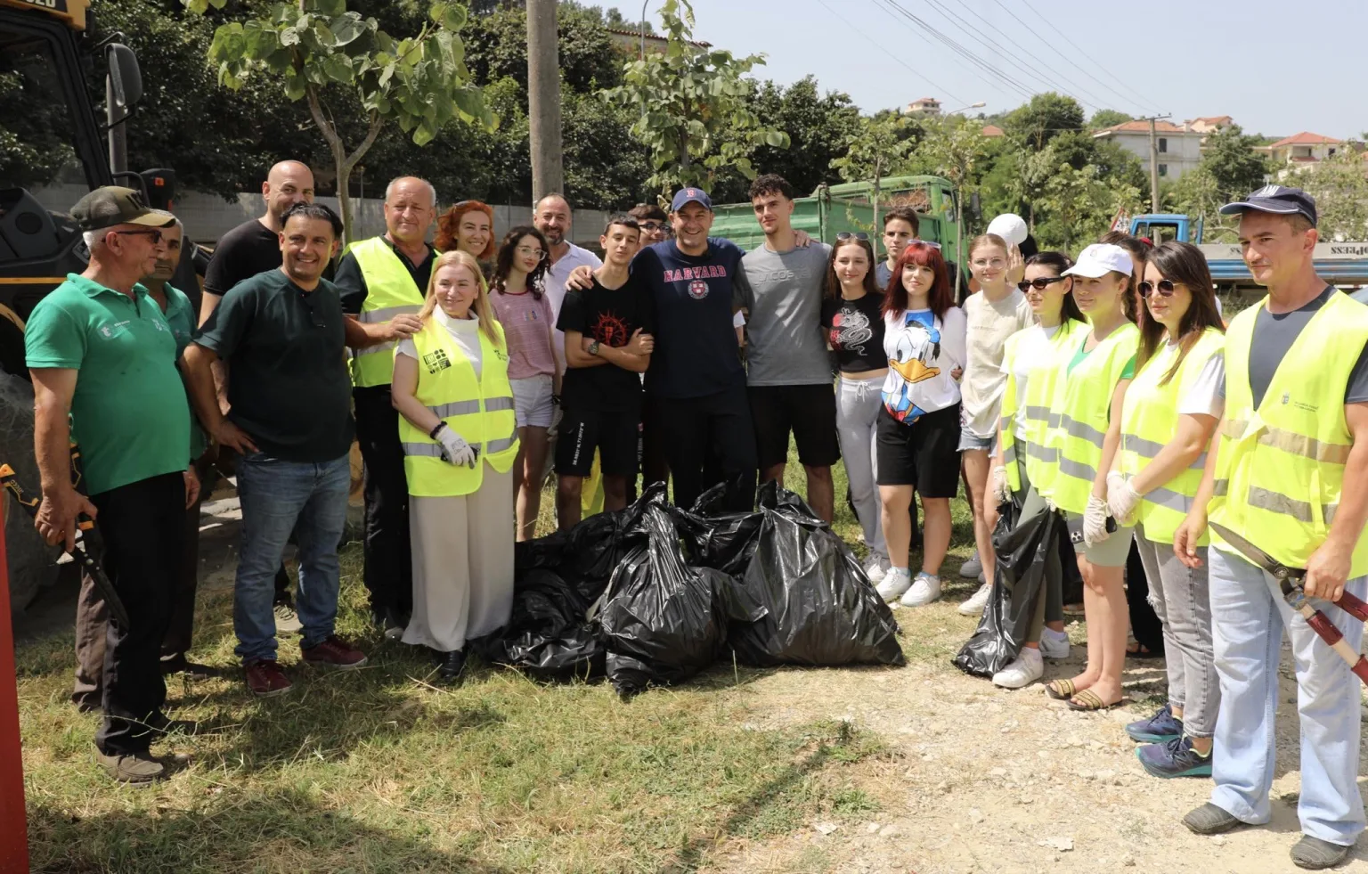 Tirana e pastër, sot aksion në të 27 Njësitë, Veliaj: “Të gjithë bashkë ...