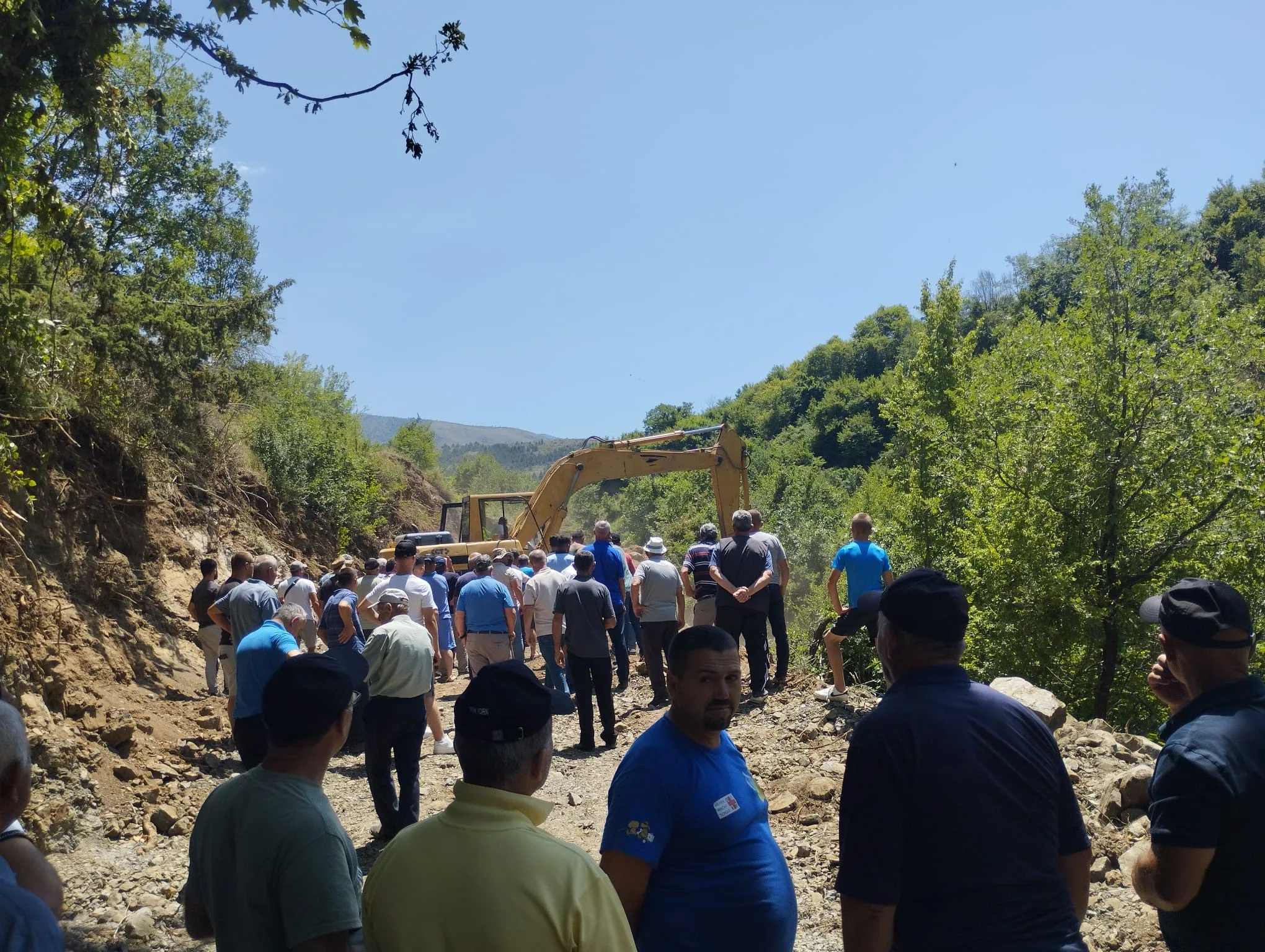 Policia ndjek penalisht 4 banorë të fshatit Kurdari, pas përplasjeve ...