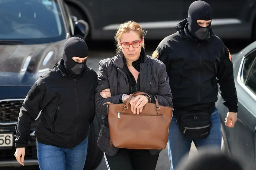 Arrestohet Vesna Bratiç, ish-ministrja e Arsimit. Tronditet skena ...
